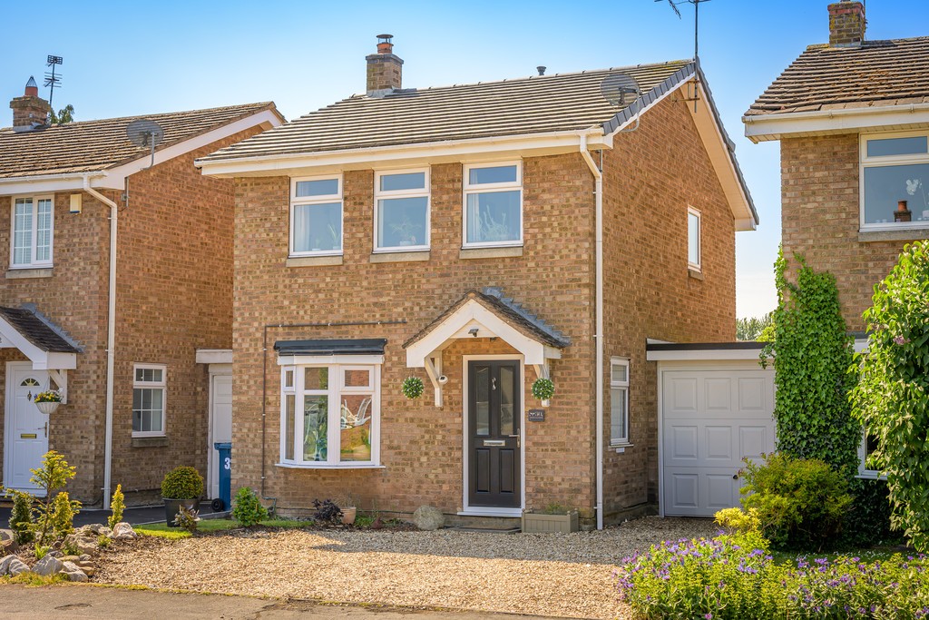 Gnosall, Stafford, Staffordshire, 3 bedroom, Link Detached